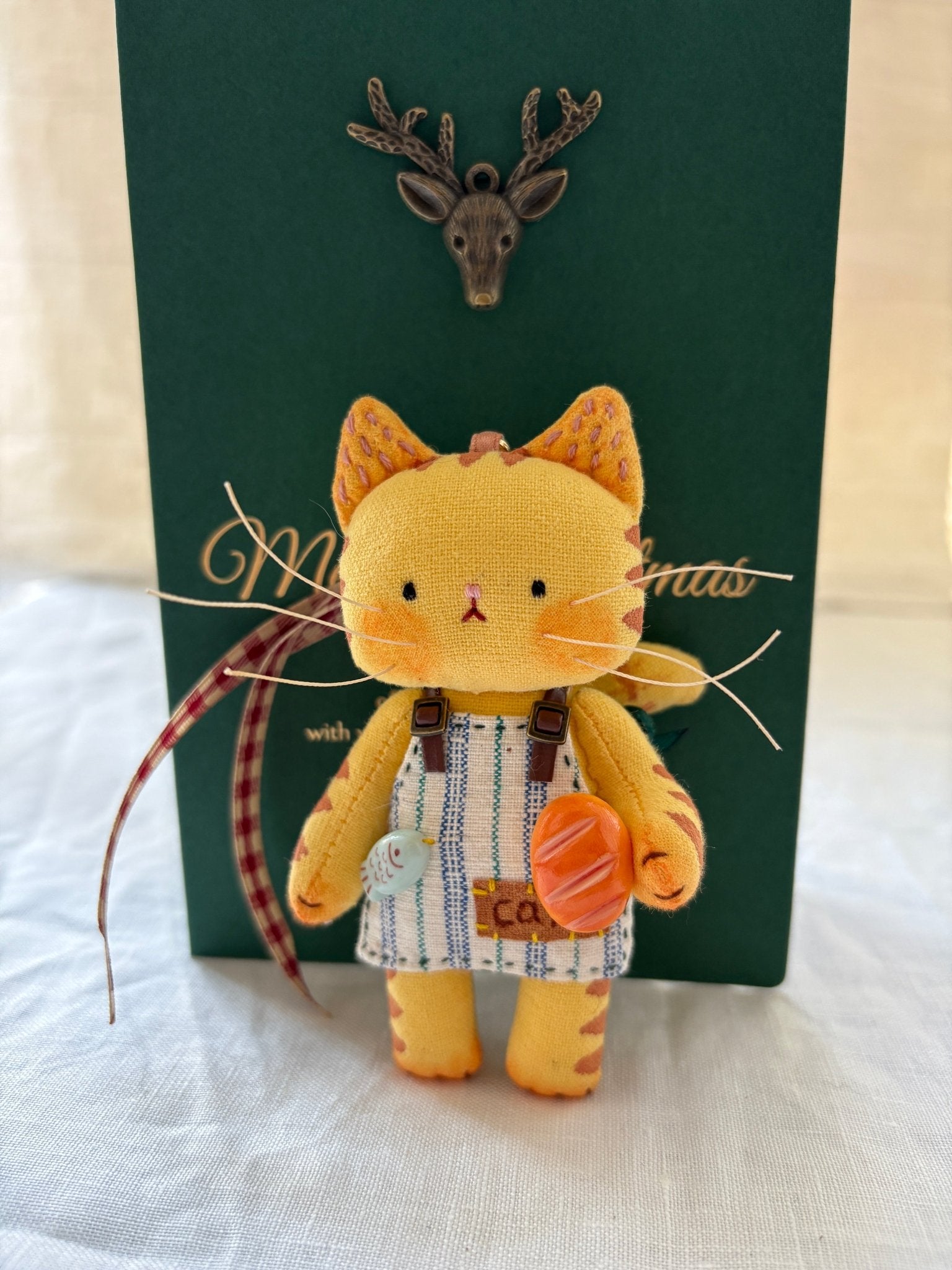 Artist Kitty Bag Charm🎨｜ Longer Processing Time｜2+ Weeks🙏 – Made by Frey