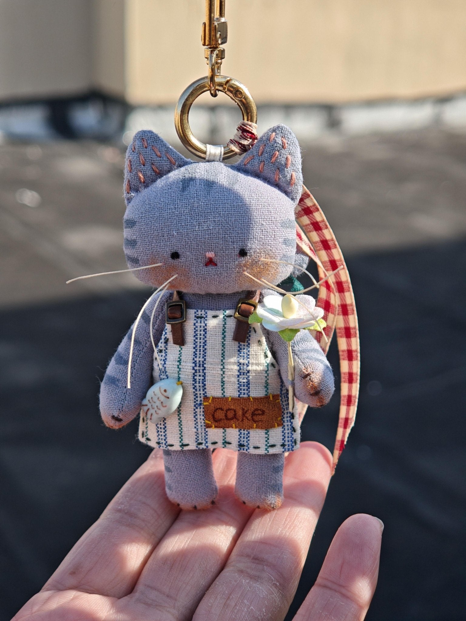 Artist Kitty Bag Charm🎨｜ Longer Processing Time｜2+ Weeks🙏 – Made by Frey